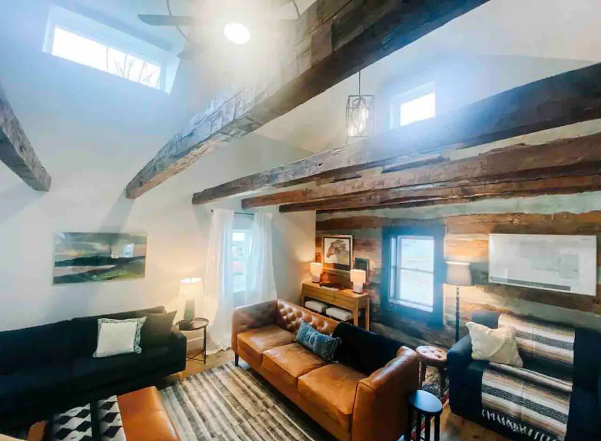 The Melmore Cabin - Destination Seneca County